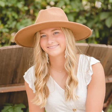 Madison Bergman Undergraduate Lab Assistant Iowa State Kent Feed Mill And Grain Science