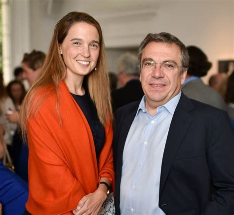 Noces De Porcelaine Pour Victoria De Bourbon Deux Siciles Et Markos Nomikos Noblesse And Royautés