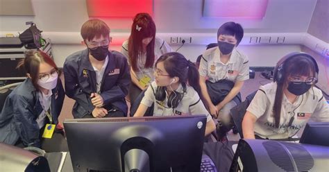 Grills Gaming The All Female Dota 2 Esports Champions From Msia