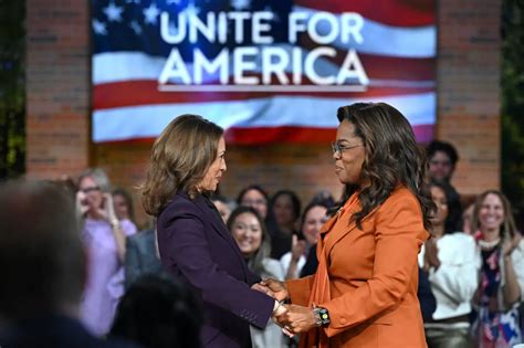 Harris Aparece Con Oprah En Michigan