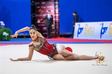 Стиляна Николова е втора, а Ева Брезалиева - четвърта на СК в Баку ...