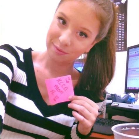 Chivettes Bored At Work 32 Photos