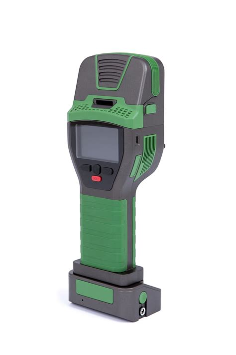 High Sensitivity Handheld Trace Explosives Detector Used By Public