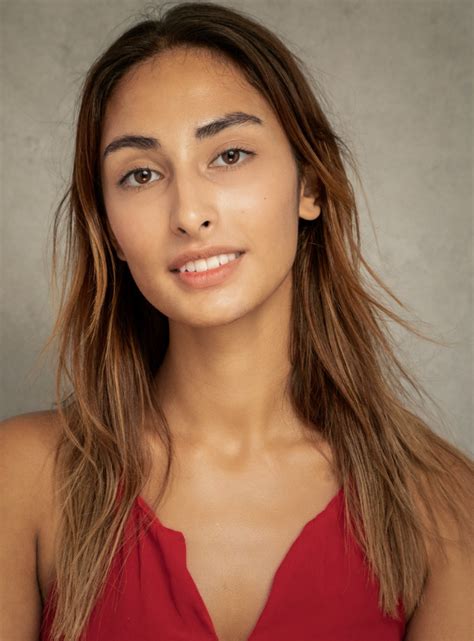 Marnie W Female Model Source Models Model Agency