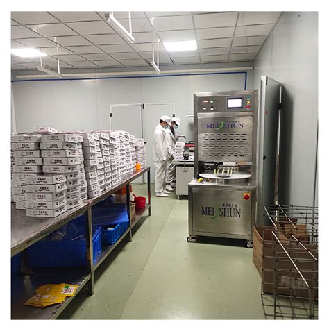 Manual Ultrasonic Round Cake Cutter 改：ultrasonic Round Cake Cutting