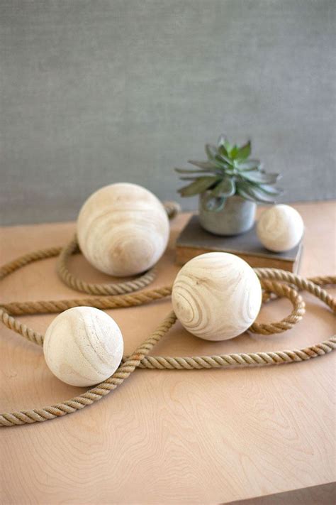 Natural Wood Spheres Xs