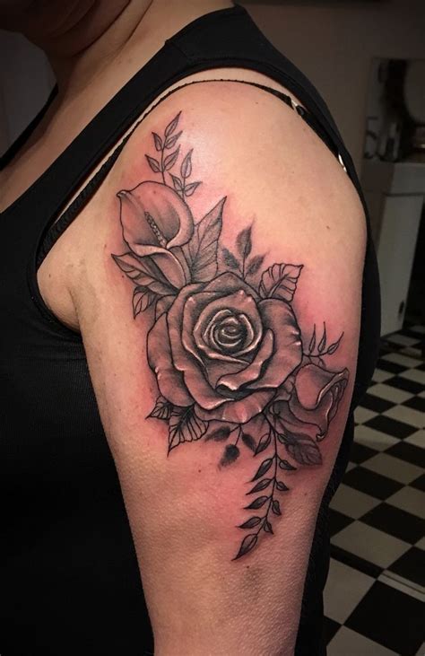 Calla Lily And Rose Bouquet 🖤🌿🌙 Calla Lily Tattoos Lily Tattoo
