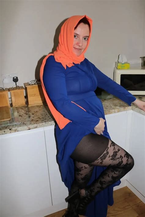 Muslim Hijab And Abaya Pantyhose 42 Nude Pics Xhamster