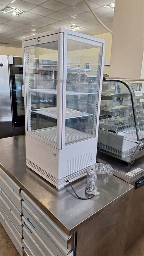 Настолна витрина за торти Хладилна витрина Scon Бял Хладилници Фризери Бургас Настолн