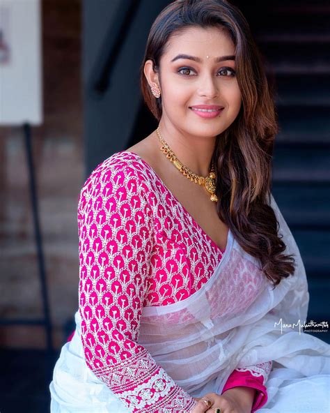 Kallanum Bhagavathiyum Actress Mokksha Photos