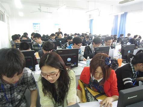 温州大学第五届大学生程序设计竞赛在我院计算机实验教学中心圆满落幕 温州大学计算机实验教学中心 温州大学第五届大学生程序设计竞赛在我院计算机实验教学中心圆满落幕 温州大学计算机实验教学中心