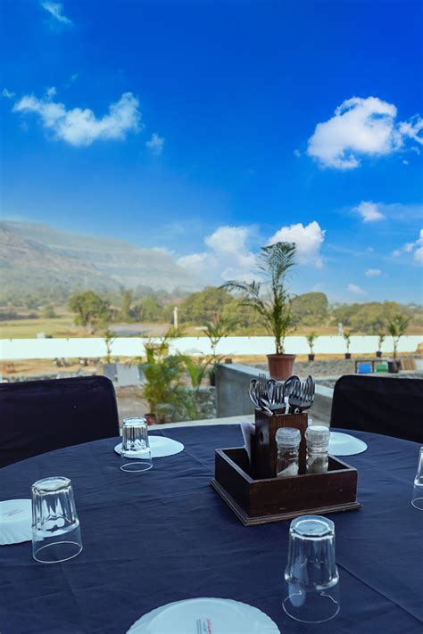 About Mountain Shadow