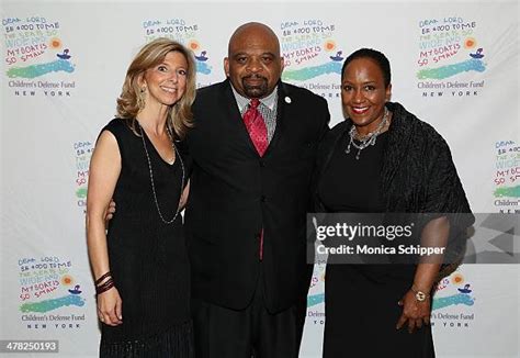 Leslie Cornfeld Photos And Premium High Res Pictures Getty Images