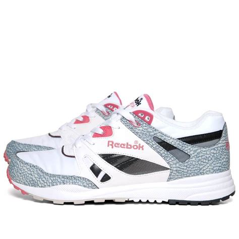 Reebok Ventilator White Pink Black Dispo Le Site De La Sneaker