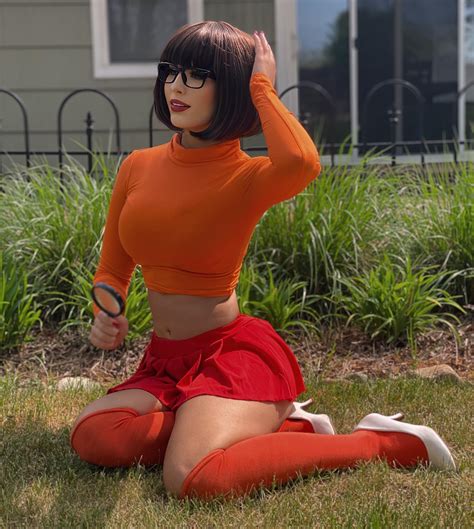 Dressing Myself Up As The Infamous Velma Dinkley Mademlush R