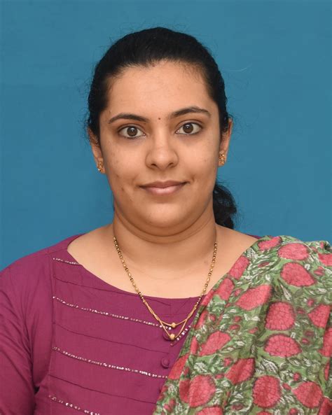 Dr Laxmi Deshpande M B B S MD DNB