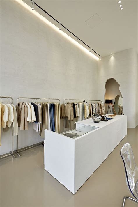 No2707 윤슬로 화이트톤 깔끔하고 모던한 35평 카페 And 패션편집샵 인테리어 Retail Interior Design Clothing Store