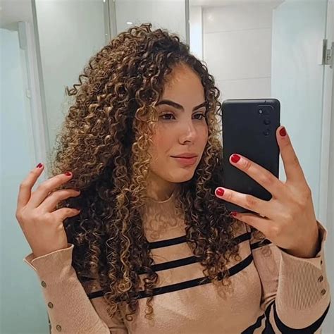 Ana Luiza (@ana_luizatx) • Threads, Say more