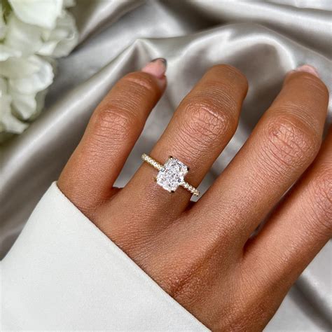 Gold Mini Jasmine Ring