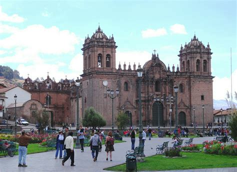Famous Historic Buildings And Archaeological Sites In Peru Machu Picchu
