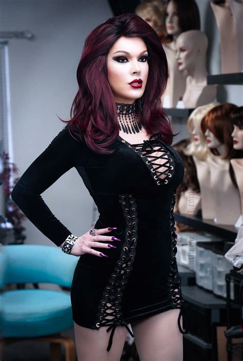 Sometimes Fetis Model Julia Panther