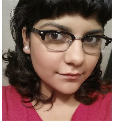 Stream Aaliyah Olvera Music Listen To Songs Albums Playlists For