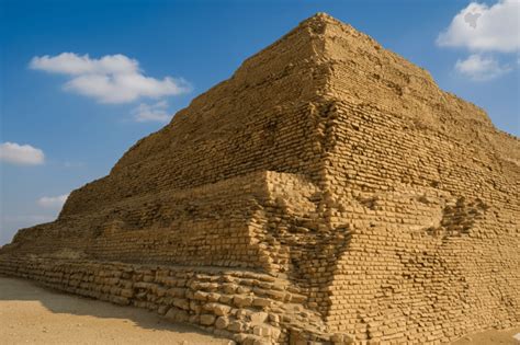 Saqqara Y La Pirámide Escalonada De Zoser Imprescindibles Qué Ver En