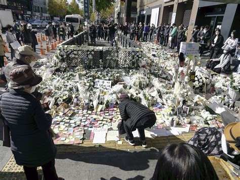 Itaewon Seoul Memorial For The Itaewon Victims Stubrown Flickr