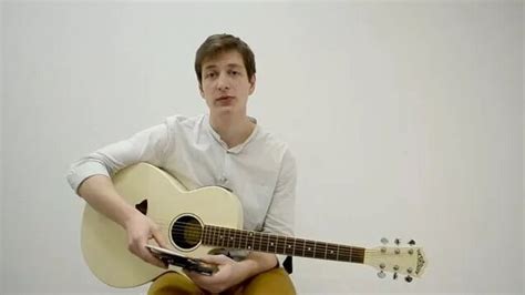 Какие струны бывают, что лучше выбрать для акустической и классической ...