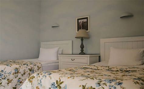 `ამბასადორი კაჭრეთი` გთავაზობთ 25 იან ფასდაკლებას საპრეზიდენტო ნომერზე 4 პერსონაზე საუზმე