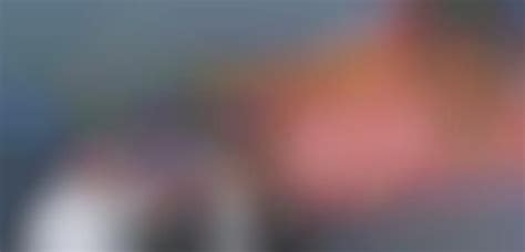 Distorted Face Blogs Little Face Mitt