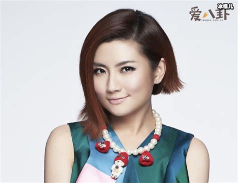 任家萱为什么被赶出家门？任家萱做了什么起底其童年经历 明星 冰棍儿网
