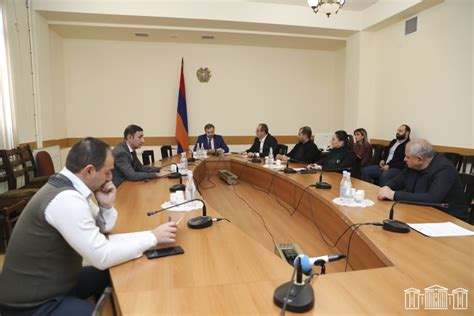 Անկանխիկ գործառնությունների մասին օրենքում լրացում կատարելու մասին օրենքի նախագծի քննարկումը