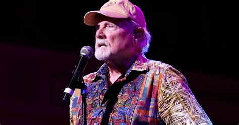 Bud Light Becomes Laughingstock At Concert As Beach Boys Alum Takes