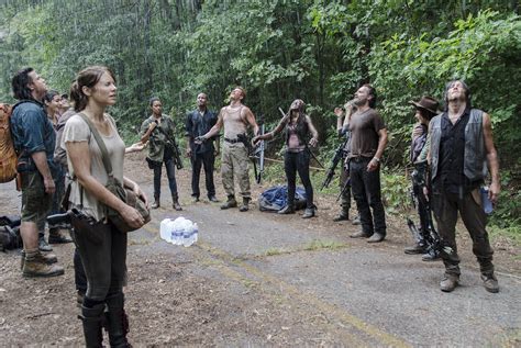 The Walking Dead Recap Season 5 Episode 10 “them” Slant Magazine