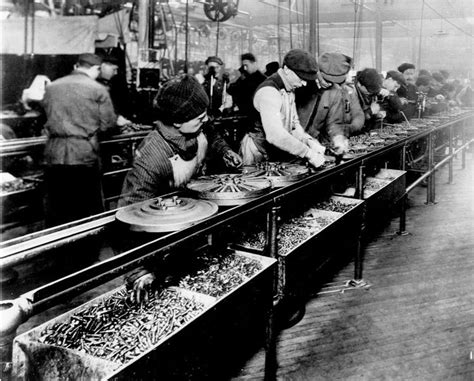 Motorcities On December 1 1913 Henry Ford Completed Installation Of
