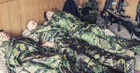 Military Sleep Technique Allows You To Fall Asleep Anywhere In Minutes
