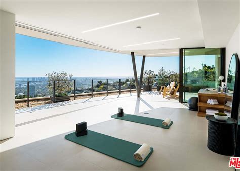 1680 N Doheny Dr Los Angeles Ca 90069 Redfin 1680 N Doheny Dr Los Angeles Ca 90069 Redfin