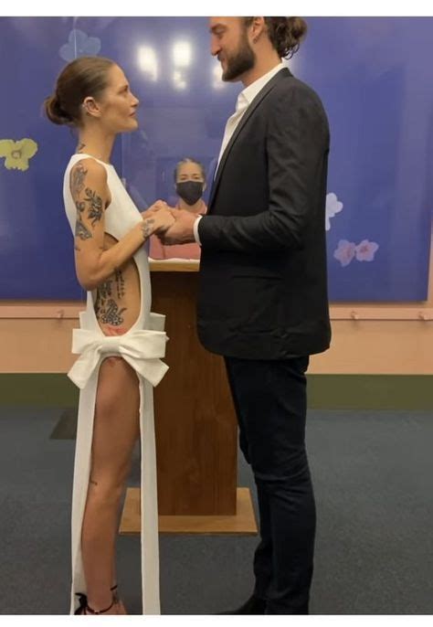 Pin By RalphVButts On Anime Book In Celebrities Funny Wedding Photos Hollywood Stars