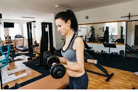 30 Minute Dumbbell Arms Workout For Stronger Biceps And Triceps Womens Fit Club