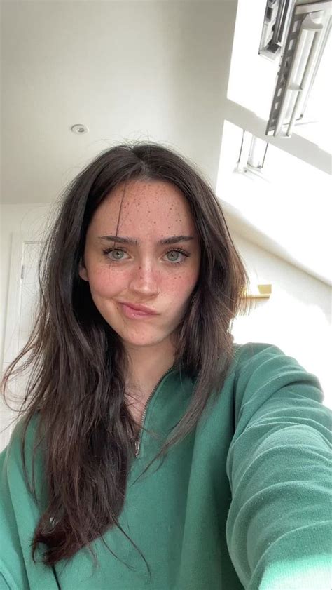 Raecambra Chicas Naturales Chicas Ojos Verdes Pelo Cafe