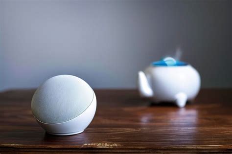 Premium Photo Virtual Assistant On Table