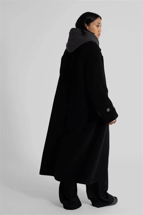 CLIO Coat Black - black palms the label