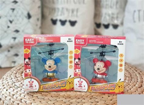 Leteci Miki Maus Na Senzor Igracka Leteci Miki Maus Miki Maus Na Senzor