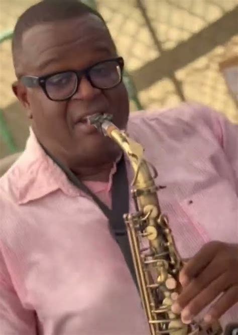 모두를 춤추게 만드는 색소폰 연주 색소폰연주자 색소폰가수 재즈색소폰 Youtube