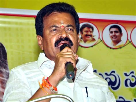 నెల్లూరు టిడిపి ఇన్‌ఛార్జ్‌ కోటంరెడ్డిని కారుతో గుద్ది హత్యాయత్నం