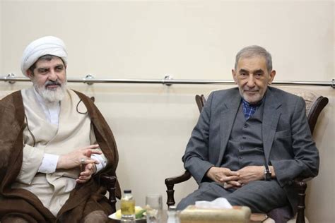 خبرآنلاین تصاویر ادای احترام ویژه محمد جواد ظریف به علی‌اکبر ولایتی