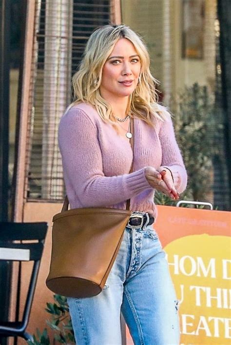 Hilary Duff At A Lunch Break At Cafe Gratitude In Los Angeles 1207