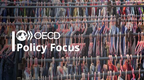 Issue 10 Behind The Speed And Affordability Of Ultra Fast Fashion