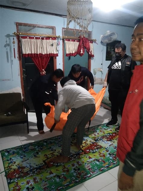 Mahasiswi Fr Ditemukan Tewas Gantung Diri Di Kamar Mandi Ini